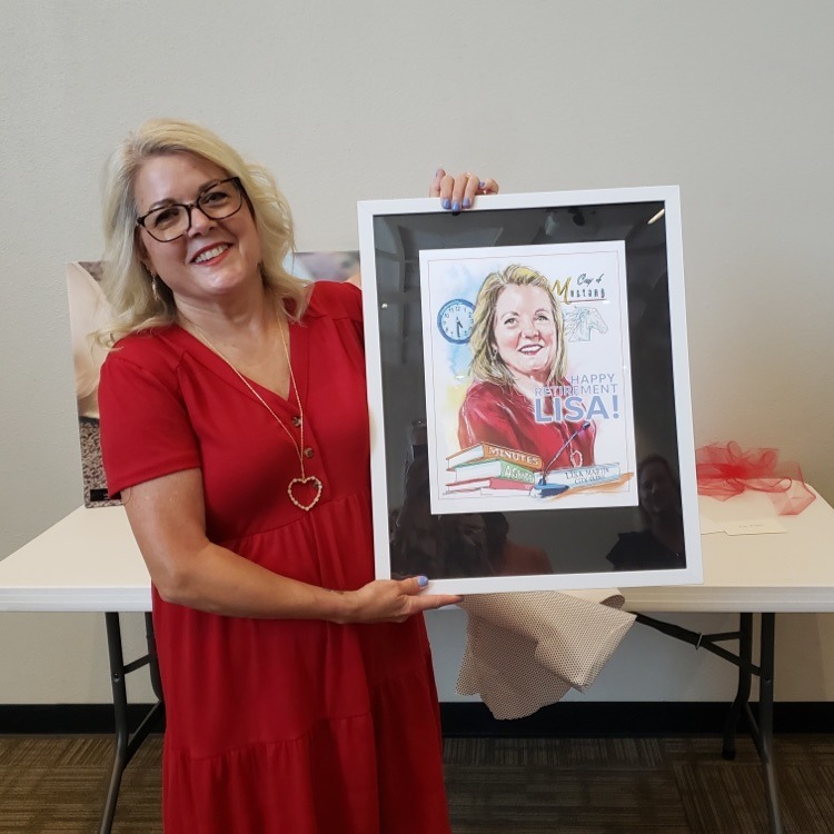 Mustang city clerk Lisa Martin honored at retirement celebration ...
