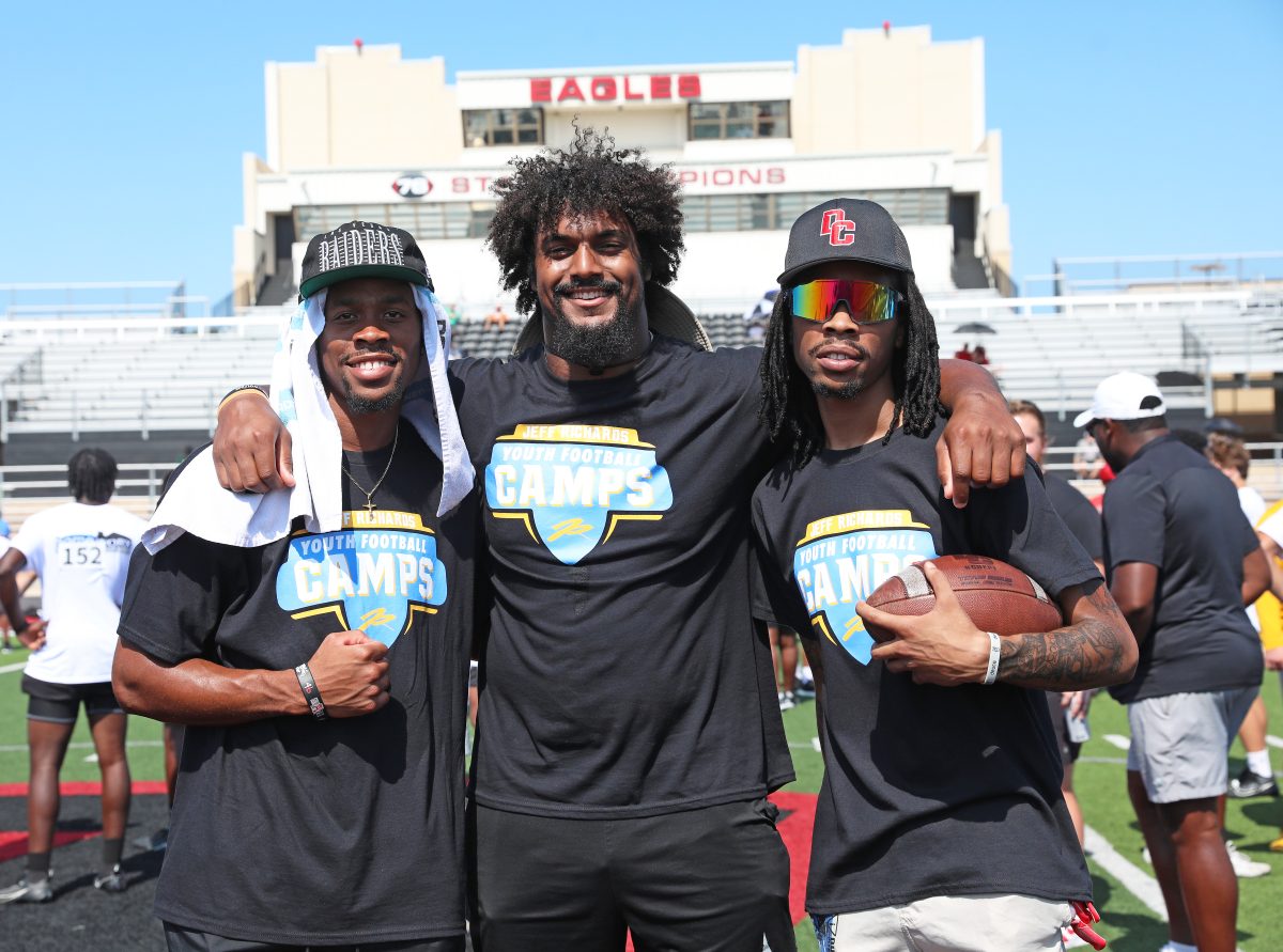 Del City alumni give back on the gridiron – Central Oklahoma Weeklies
