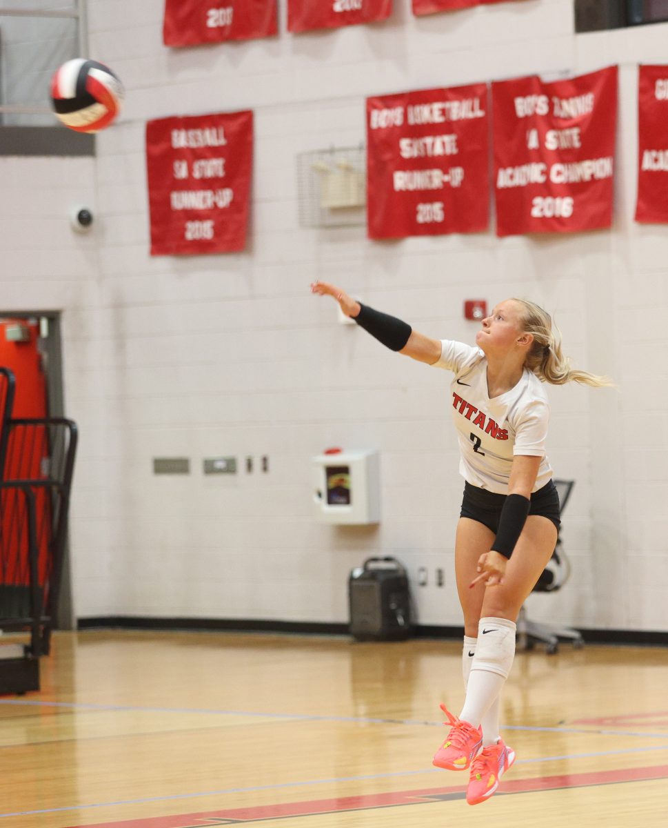 Lady Titans surge late, earn home regional – Central Oklahoma Weeklies